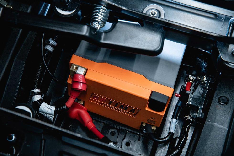 7 Items Needed For A Dual Battery Setup & In-Vehicle Battery & Gear ...